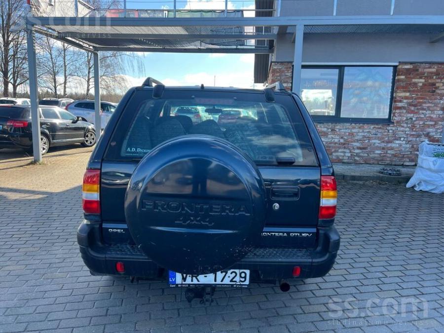 Melns Opel Frontera 2003 Talsi, ar dzinēja tilpumu 2.20 L un nobraukumu 222 tūkst. km par 4370 €, foto 6 vietnē AUTOMOTO.COM.LV