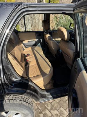 Black Opel Frontera 2004 in Riga, with an engine capacity of 2.20 L and mileage of 257 thousand km for 2700 €, photo 6 on AUTOMOTO.COM.LV