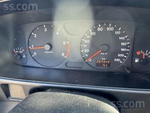 Black Opel Frontera 2004 in Riga, with an engine capacity of 2.20 L and mileage of 257 thousand km for 2500 €, photo 10 on AUTOMOTO.COM.LV