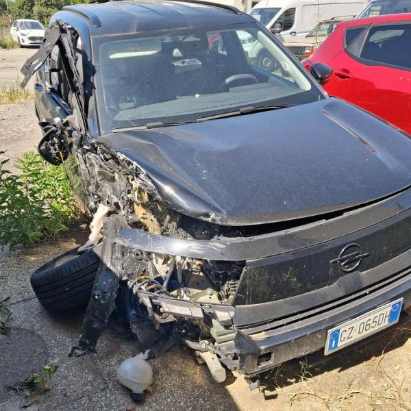 Black Opel Frontera 2025 in Panevezys, with an engine capacity of 1.20 L and mileage of 4 thousand km for 7950 €, photo 2 on AUTOMOTO.COM.LV
