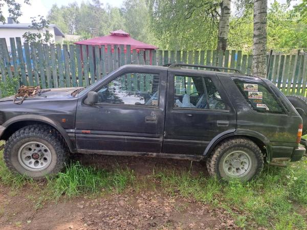 Melns Opel Frontera 1994 Viļņa, ar dzinēja tilpumu 2.40 L un nobraukumu 0 tūkst. km par 850 €, foto 2 vietnē AUTOMOTO.COM.LV