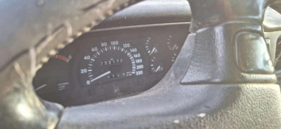 Black Opel Frontera 1997 in Trakai, with an engine capacity of 2.50 L and mileage of 232 thousand km for 650 €, photo 4 on AUTOMOTO.COM.LV