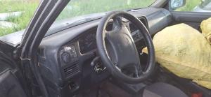 Black Opel Frontera 1997 in Trakai, with an engine capacity of 2.50 L and mileage of 232 thousand km for 650 €, photo 5 on AUTOMOTO.COM.LV