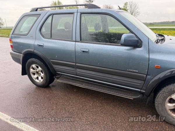 Zils Opel Frontera 2000 Tallina, ar dzinēja tilpumu 3.20 L un nobraukumu 175 tūkst. km par 1299 €, foto 4 vietnē AUTOMOTO.COM.LV