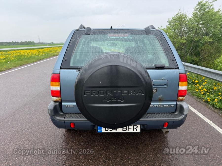 Zils Opel Frontera 2000 Tallina, ar dzinēja tilpumu 3.20 L un nobraukumu 175 tūkst. km par 1299 €, foto 8 vietnē AUTOMOTO.COM.LV