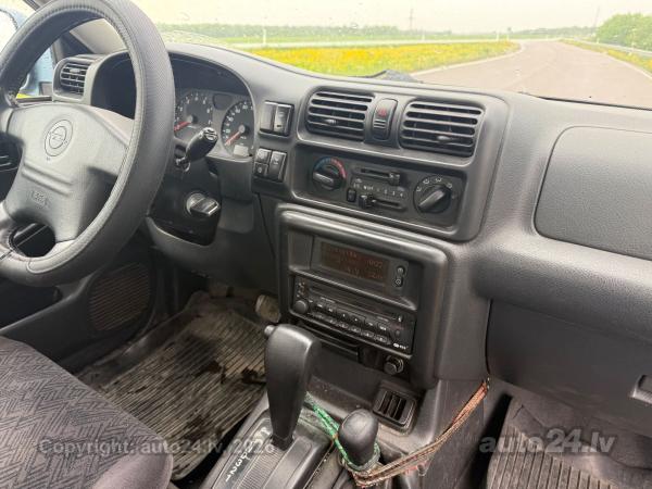 Zils Opel Frontera 2000 Tallina, ar dzinēja tilpumu 3.20 L un nobraukumu 175 tūkst. km par 1299 €, foto 10 vietnē AUTOMOTO.COM.LV