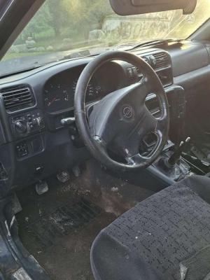 Blue Opel Frontera 2000 in Moletai, with an engine capacity of 2.20 L and mileage of 324 thousand km for 950 €, photo 11 on AUTOMOTO.COM.LV