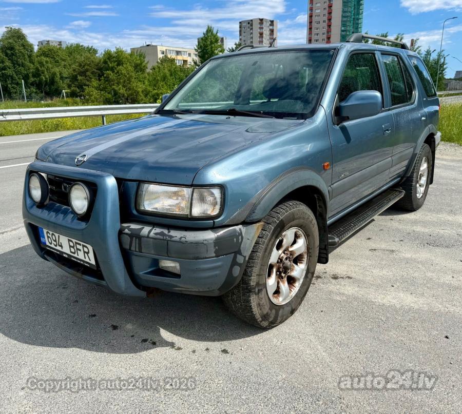Zils Opel Frontera 2000 Tallina, ar dzinēja tilpumu 3.20 L un nobraukumu 189 tūkst. km par 950 €, foto 4 vietnē AUTOMOTO.COM.LV