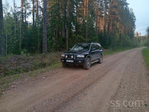 Blue Opel Frontera 2001 in Balvi, with an engine capacity of 2.20 L and mileage of 271 thousand km for 2200 €, photo 6 on AUTOMOTO.COM.LV