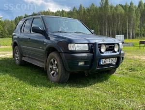Blue Opel Frontera 2001 in Balvi, with an engine capacity of 2.20 L and mileage of 271 thousand km for 2200 €, photo 7 on AUTOMOTO.COM.LV
