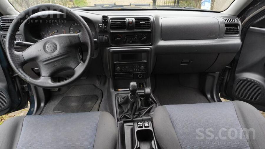 Zils Opel Frontera 2002 Ventspils, ar dzinēja tilpumu 2.20 L un nobraukumu 316 tūkst. km par 2000 €, foto 3 vietnē AUTOMOTO.COM.LV