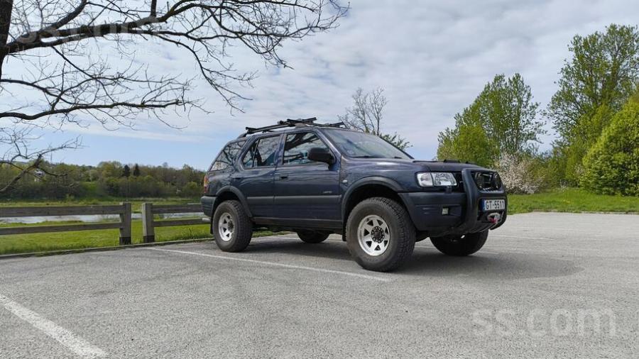 Zils Opel Frontera 2002 Ventspils, ar dzinēja tilpumu 2.20 L un nobraukumu 316 tūkst. km par 2000 €, foto 8 vietnē AUTOMOTO.COM.LV