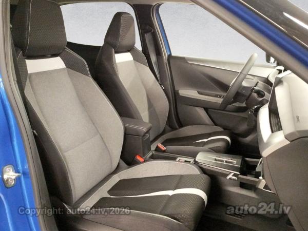 Blue Opel Frontera 2026 in Tallinn, with an engine capacity of 0.00 L and mileage of 4 thousand km for 23990 €, photo 6 on AUTOMOTO.COM.LV