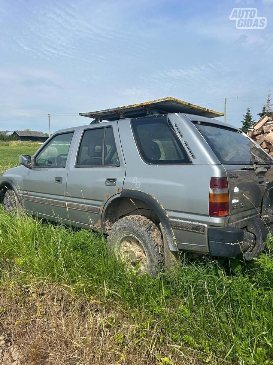 Opel Frontera 1994 in Prienai, with an engine capacity of 2.30 L and mileage of 250 thousand km for 550 €, photo 1 on AUTOMOTO.COM.LV