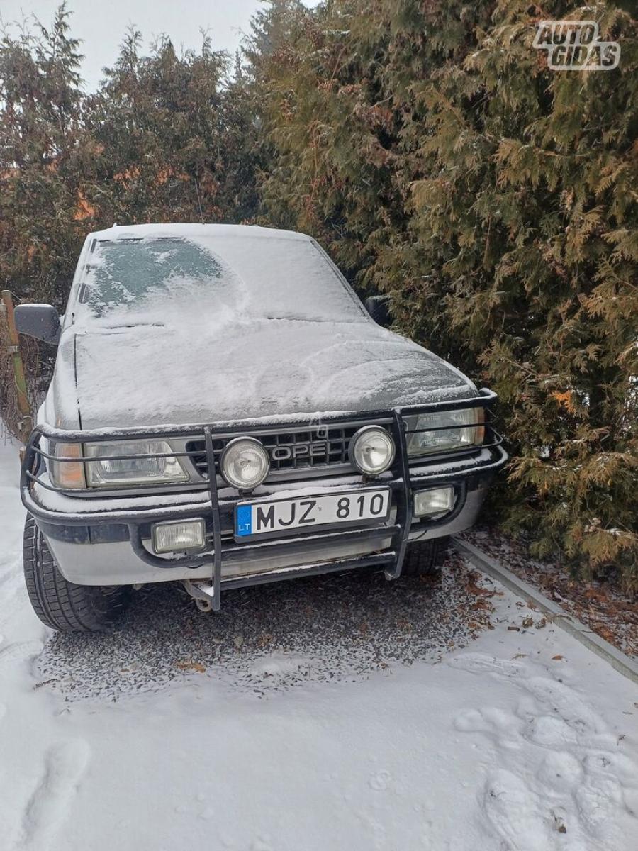 Opel Frontera 1996 Marijampole, ar dzinēja tilpumu 2.20 L un nobraukumu 160 tūkst. km par 1000 €, foto 1 vietnē AUTOMOTO.COM.LV
