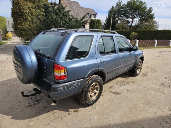 Opel Frontera 2000 in Prienai, with an engine capacity of 2.20 L and mileage of 273 thousand km for 1000 €, photo 2 on AUTOMOTO.COM.LV