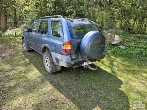 Opel Frontera 2000 Prienai, ar dzinēja tilpumu 2.20 L un nobraukumu 319 tūkst. km par 900 €, foto  vietnē AUTOMOTO.COM.LV