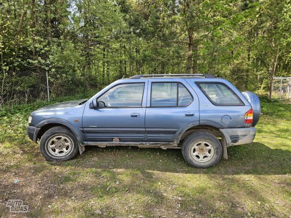 Opel Frontera 2000 Prienai, ar dzinēja tilpumu 2.20 L un nobraukumu 319 tūkst. km par 900 €, foto 2 vietnē AUTOMOTO.COM.LV