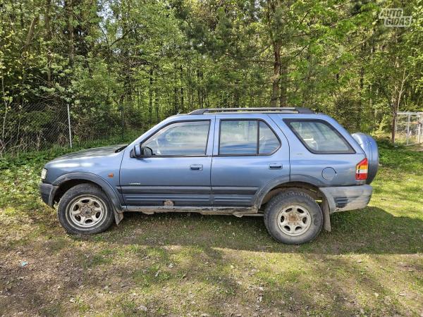 Opel Frontera 2000 in Prienai, with an engine capacity of 2.20 L and mileage of 300 thousand km for 777 €, photo 6 on AUTOMOTO.COM.LV