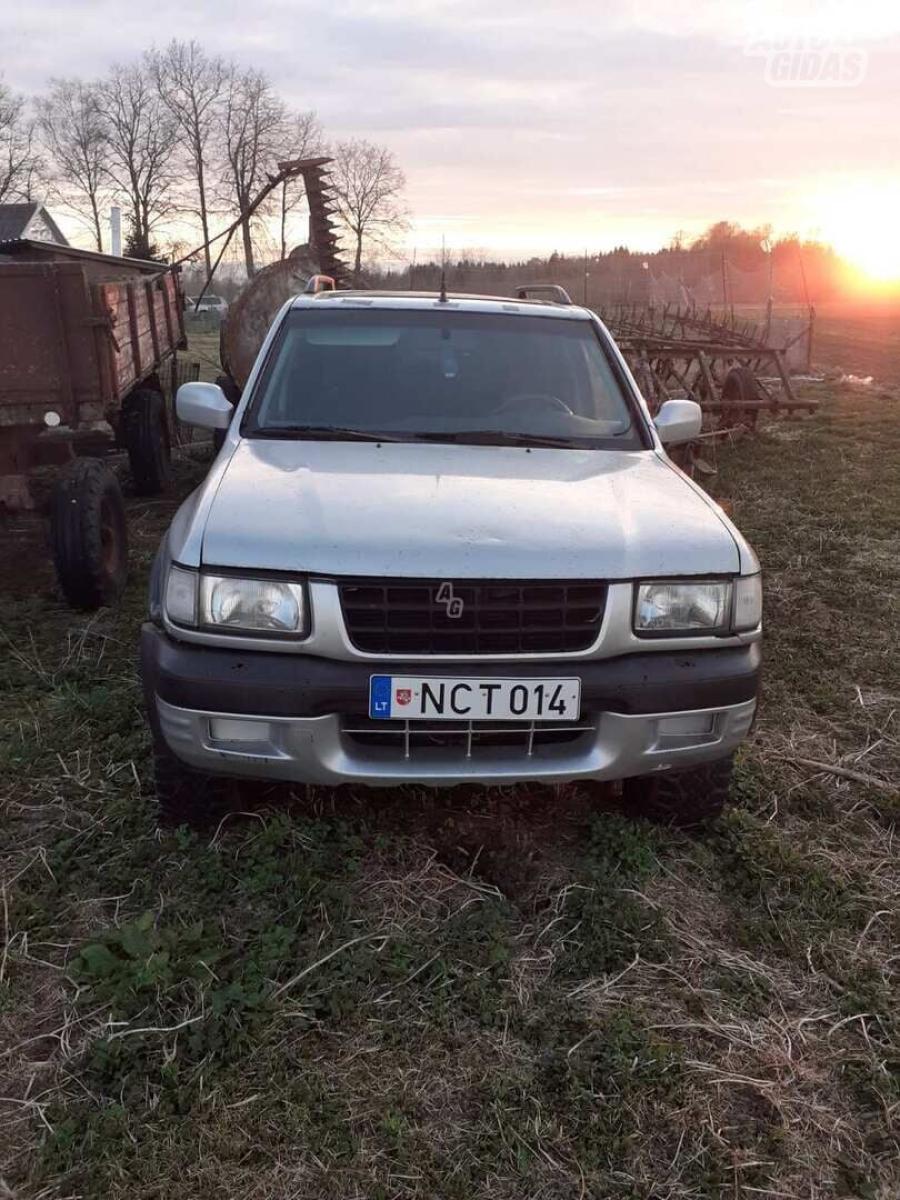 Opel Frontera 2001 Biržai, ar dzinēja tilpumu 2.20 L un nobraukumu 300 tūkst. km par 1000 €, foto 1 vietnē AUTOMOTO.COM.LV
