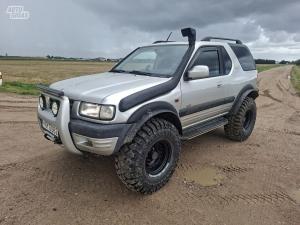 Opel Frontera 2001 in Klaipeda, with an engine capacity of 2.20 L and mileage of 165 thousand km for 6000 €, photo 3 on AUTOMOTO.COM.LV