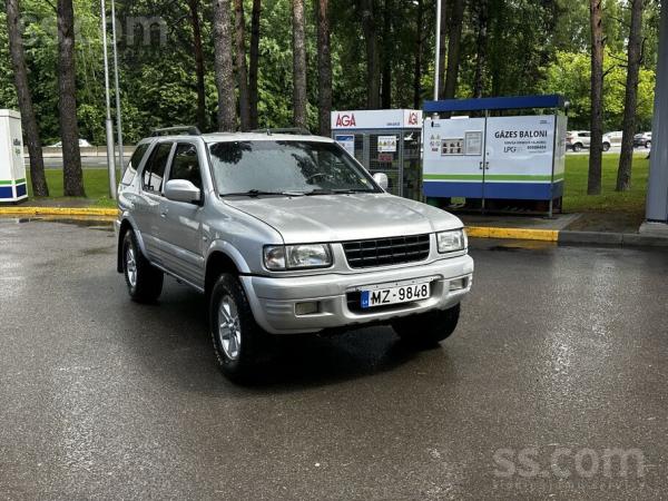 Опель Фронтера 2002 в Рига, объемом двигателя 2.20 л и пробегом 250 тыс. км за 2499 €, фото 1 на AUTOMOTO.COM.LV