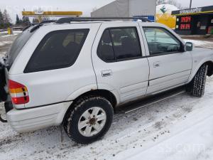 Opel Frontera 2003 in Cesis, with an engine capacity of 2.20 L and mileage of 332 thousand km for 1350 €, photo 4 on AUTOMOTO.COM.LV