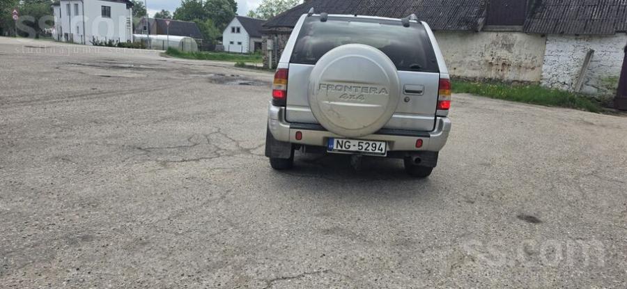 Opel Frontera 2003 Jēkabpils, ar dzinēja tilpumu 2.20 L un nobraukumu 332 tūkst. km par 4000 €, foto 4 vietnē AUTOMOTO.COM.LV
