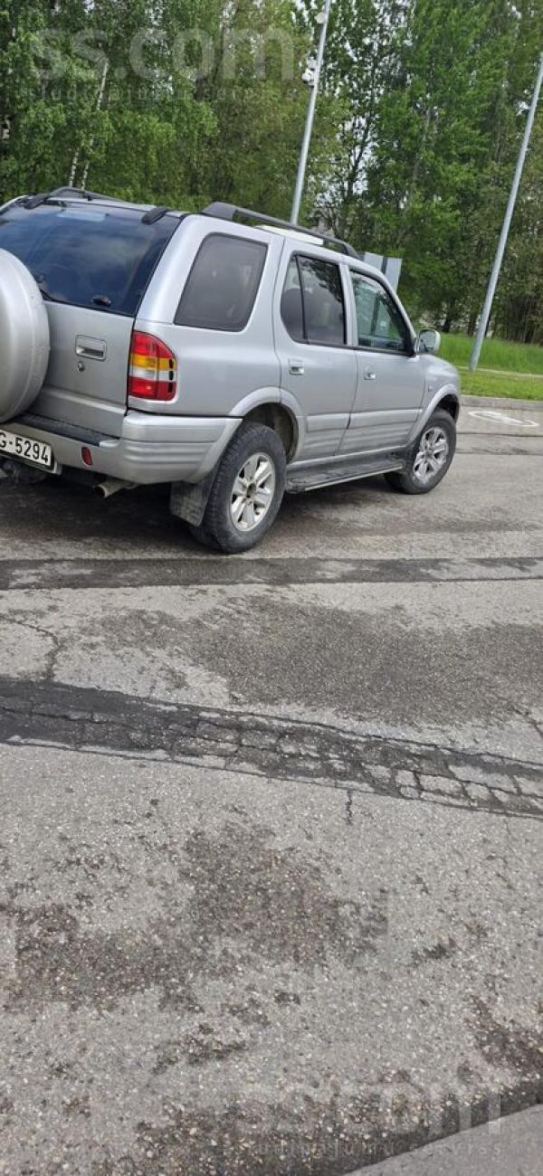 Opel Frontera 2003 in Jekabpils, with an engine capacity of 2.20 L and mileage of 332 thousand km for 4000 €, photo 8 on AUTOMOTO.COM.LV
