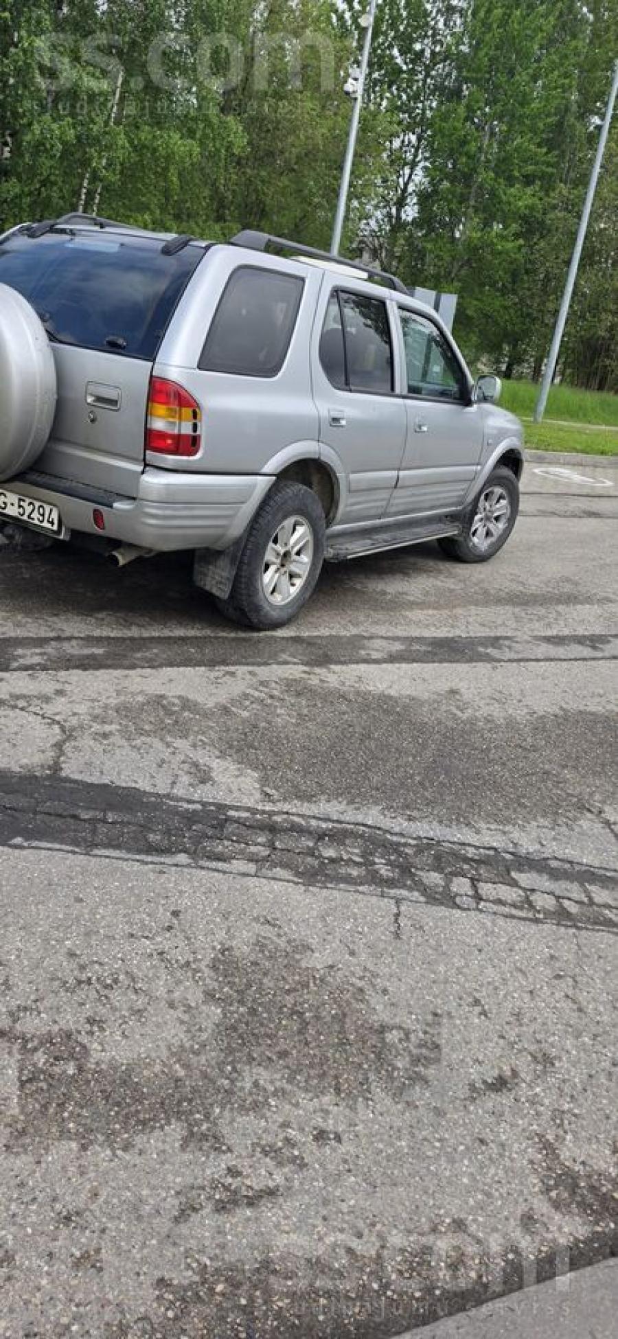 Opel Frontera 2003 Jēkabpils, ar dzinēja tilpumu 2.20 L un nobraukumu 332 tūkst. km par 4000 €, foto 9 vietnē AUTOMOTO.COM.LV