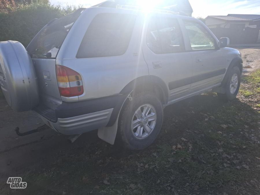 Opel Frontera 2003 in Telschi, with an engine capacity of 2.20 L and mileage of 300 thousand km for 1650 €, photo 5 on AUTOMOTO.COM.LV