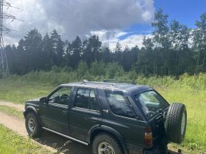 Green Opel Frontera 1995 in Vilnius, with an engine capacity of 2.26 L and mileage of 230 thousand km for 1950 €, photo 12 on AUTOMOTO.COM.LV