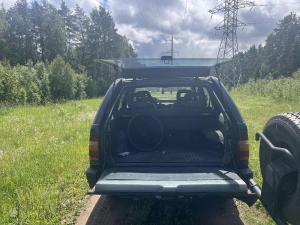 Green Opel Frontera 1995 in Vilnius, with an engine capacity of 2.26 L and mileage of 230 thousand km for 1950 €, photo 16 on AUTOMOTO.COM.LV