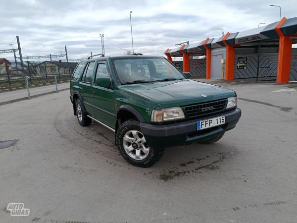 Zaļš Opel Frontera 1998 Šauļi, ar dzinēja tilpumu 2.50 L un nobraukumu 254 tūkst. km par 3400 €, foto 2 vietnē AUTOMOTO.COM.LV
