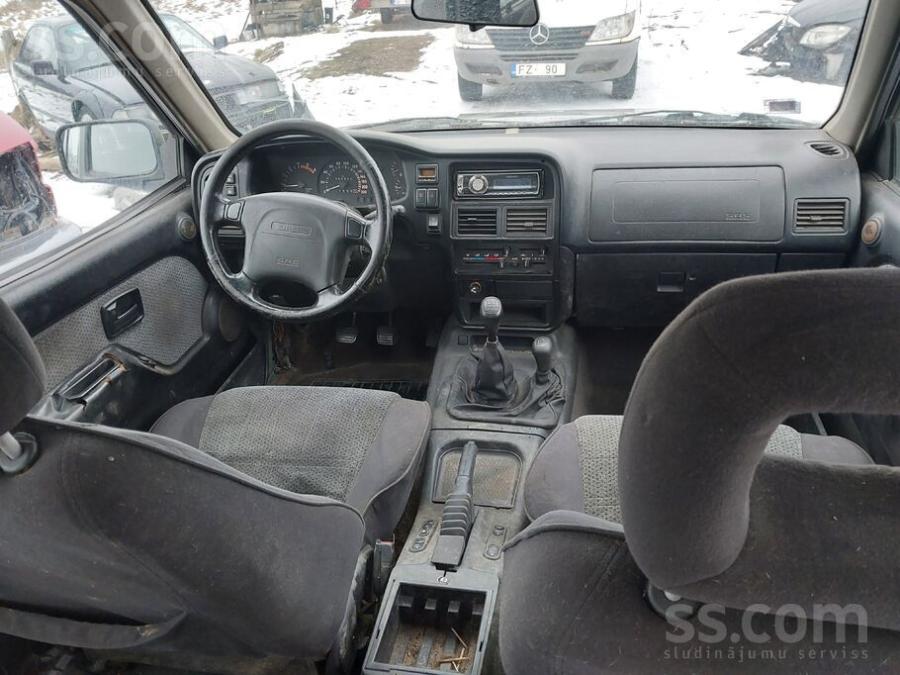 Zaļš Opel Frontera 1999 Liepāja, ar dzinēja tilpumu 2.50 L un nobraukumu 333 tūkst. km par 1550 €, foto 6 vietnē AUTOMOTO.COM.LV