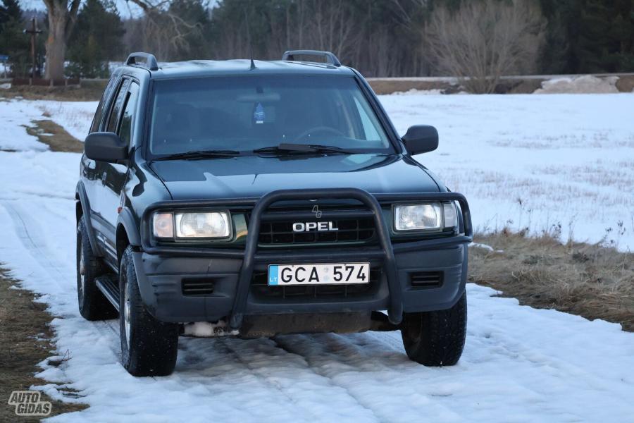 Zaļš Opel Frontera 1999 Viļņa, ar dzinēja tilpumu 2.20 L un nobraukumu 439 tūkst. km par 2000 €, foto 3 vietnē AUTOMOTO.COM.LV