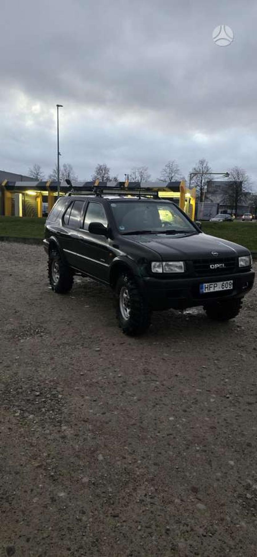 Zaļš Opel Frontera 2000 Alīta, ar dzinēja tilpumu 2.17 L un nobraukumu 220 tūkst. km par 2000 €, foto 3 vietnē AUTOMOTO.COM.LV