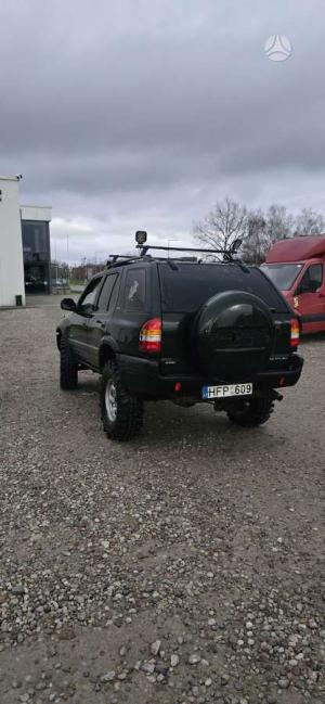 Zaļš Opel Frontera 2000 Alīta, ar dzinēja tilpumu 2.17 L un nobraukumu 220 tūkst. km par 2000 €, foto 5 vietnē AUTOMOTO.COM.LV