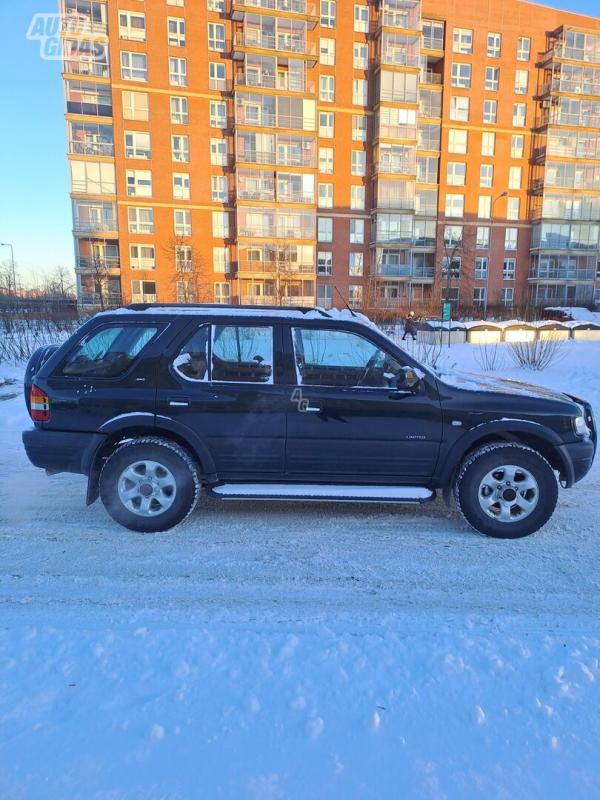 Green Opel Frontera 2000 in Klaipeda, with an engine capacity of 2.20 L and mileage of 136 thousand km for 1650 €, photo 4 on AUTOMOTO.COM.LV