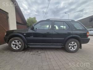 Zaļš Opel Frontera 2001 Valmiera, ar dzinēja tilpumu 2.20 L un nobraukumu 370 tūkst. km par 1350 €, foto 3 vietnē AUTOMOTO.COM.LV