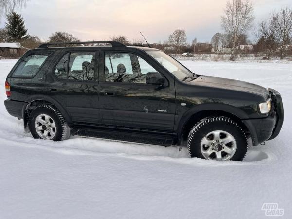 Green Opel Frontera 2001 in Silute, with an engine capacity of 2.20 L and mileage of 135 thousand km for 2350 €, photo 10 on AUTOMOTO.COM.LV