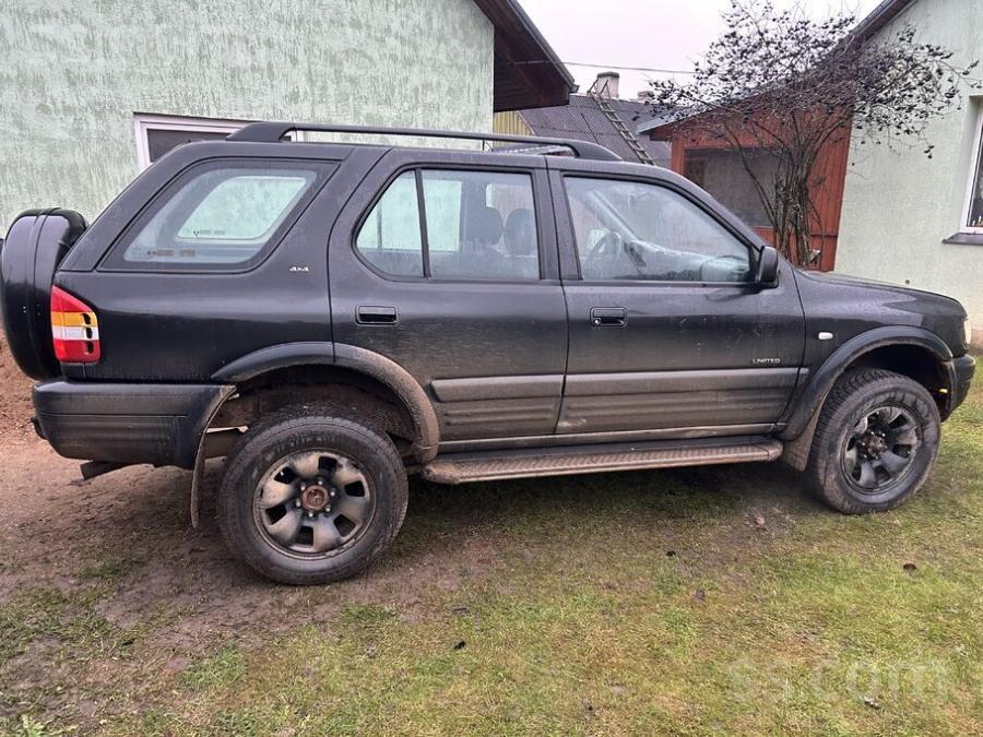 Grey Opel Frontera 2000 in Kraslava, with an engine capacity of 2.20 L and mileage of 75 thousand km for 5500 €, photo 4 on AUTOMOTO.COM.LV