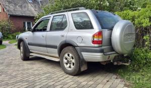 Grey Opel Frontera 2000 in Riga, with an engine capacity of 2.20 L and mileage of 217 thousand km for 1550 €, photo 7 on AUTOMOTO.COM.LV
