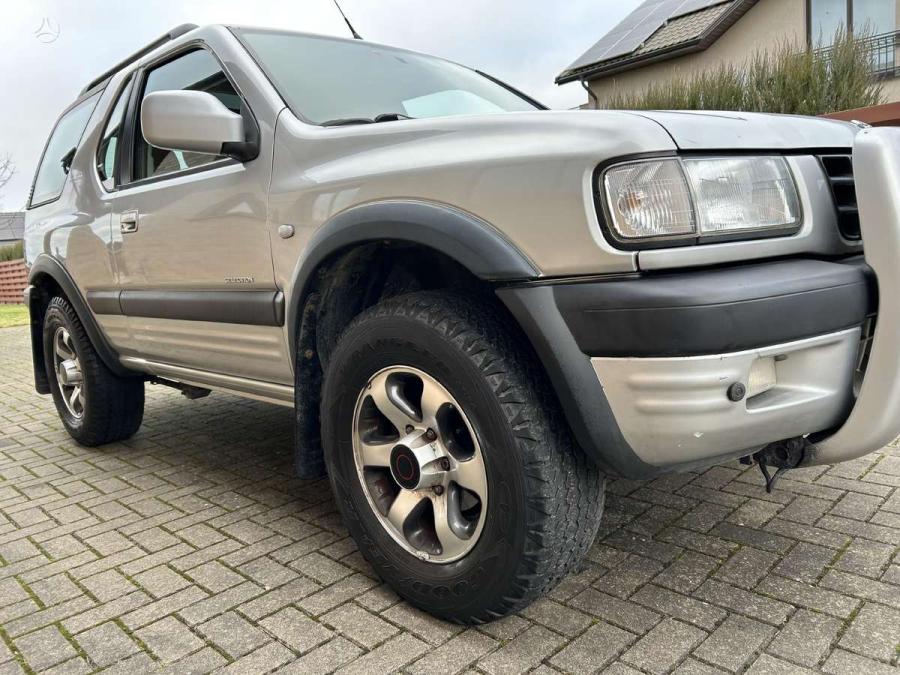 Pelēks Opel Frontera 2001 Vilkaviškis, ar dzinēja tilpumu 2.17 L un nobraukumu 177 tūkst. km par 3900 €, foto 19 vietnē AUTOMOTO.COM.LV