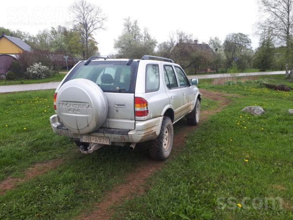Grey Opel Frontera 2002 in Rezekne, with an engine capacity of 2.20 L and mileage of 0 thousand km for 750 €, photo 5 on AUTOMOTO.COM.LV