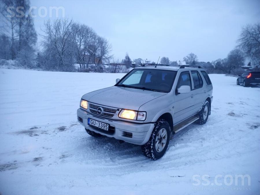 Pelēks Opel Frontera 2002 Preiļi, ar dzinēja tilpumu 2.20 L un nobraukumu 309 tūkst. km par 2500 €, foto 1 vietnē AUTOMOTO.COM.LV