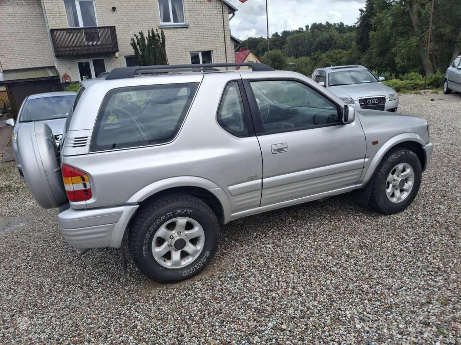 Grey Opel Frontera 2002 in Jurbarkas, with an engine capacity of 2.20 L and mileage of 320 thousand km for 3200 €, photo 8 on AUTOMOTO.COM.LV