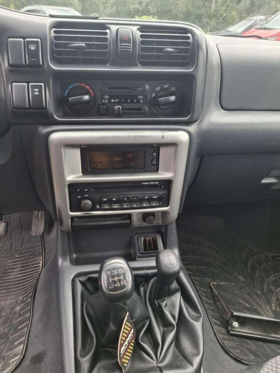 Grey Opel Frontera 2002 in Jurbarkas, with an engine capacity of 2.20 L and mileage of 320 thousand km for 3200 €, photo 19 on AUTOMOTO.COM.LV
