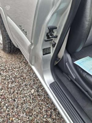 Grey Opel Frontera 2002 in Jurbarkas, with an engine capacity of 2.20 L and mileage of 320 thousand km for 3200 €, photo 28 on AUTOMOTO.COM.LV