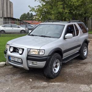 Серый Опель Фронтера 2002 в Каунас, объемом двигателя 2.20 л и пробегом 293 тыс. км за 3300 €, фото  на AUTOMOTO.COM.LV